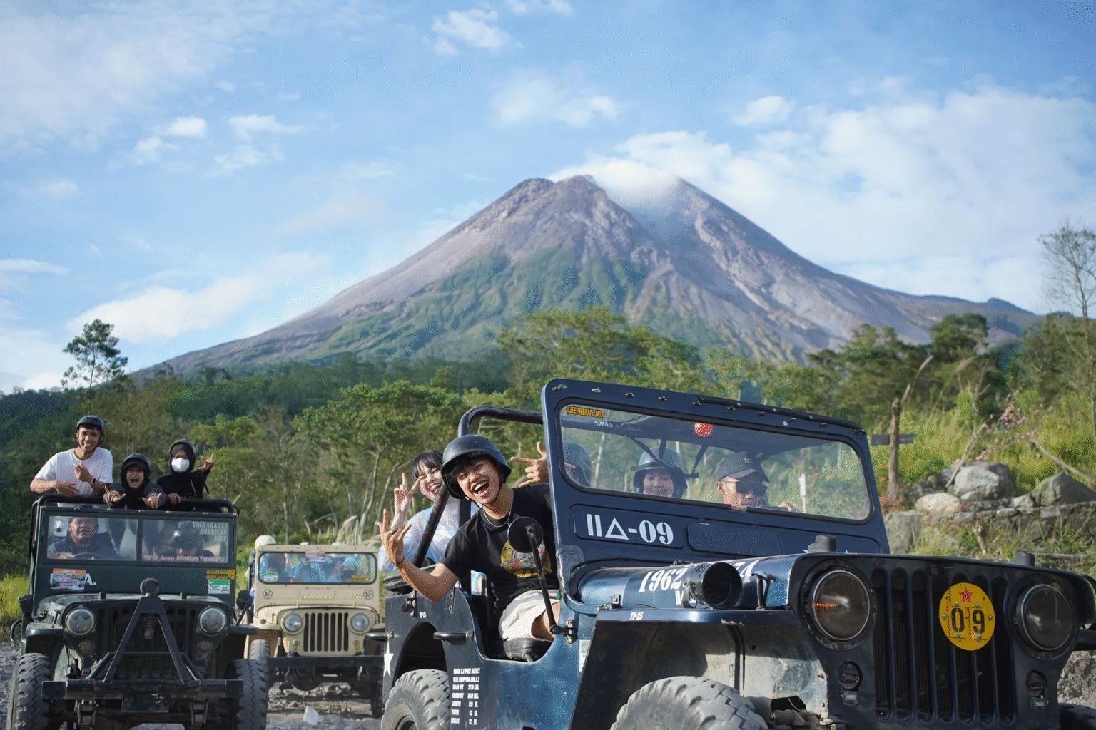 Lava Tour Merapi, Sensasi Jeep di Tanah Bekas Letusan Merapi
